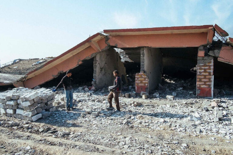 Rebuilding Iraq: reconstruction plans reveal the real cost of defeating ...